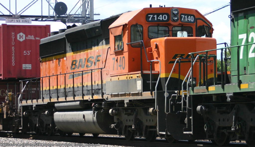 BNSF 7140